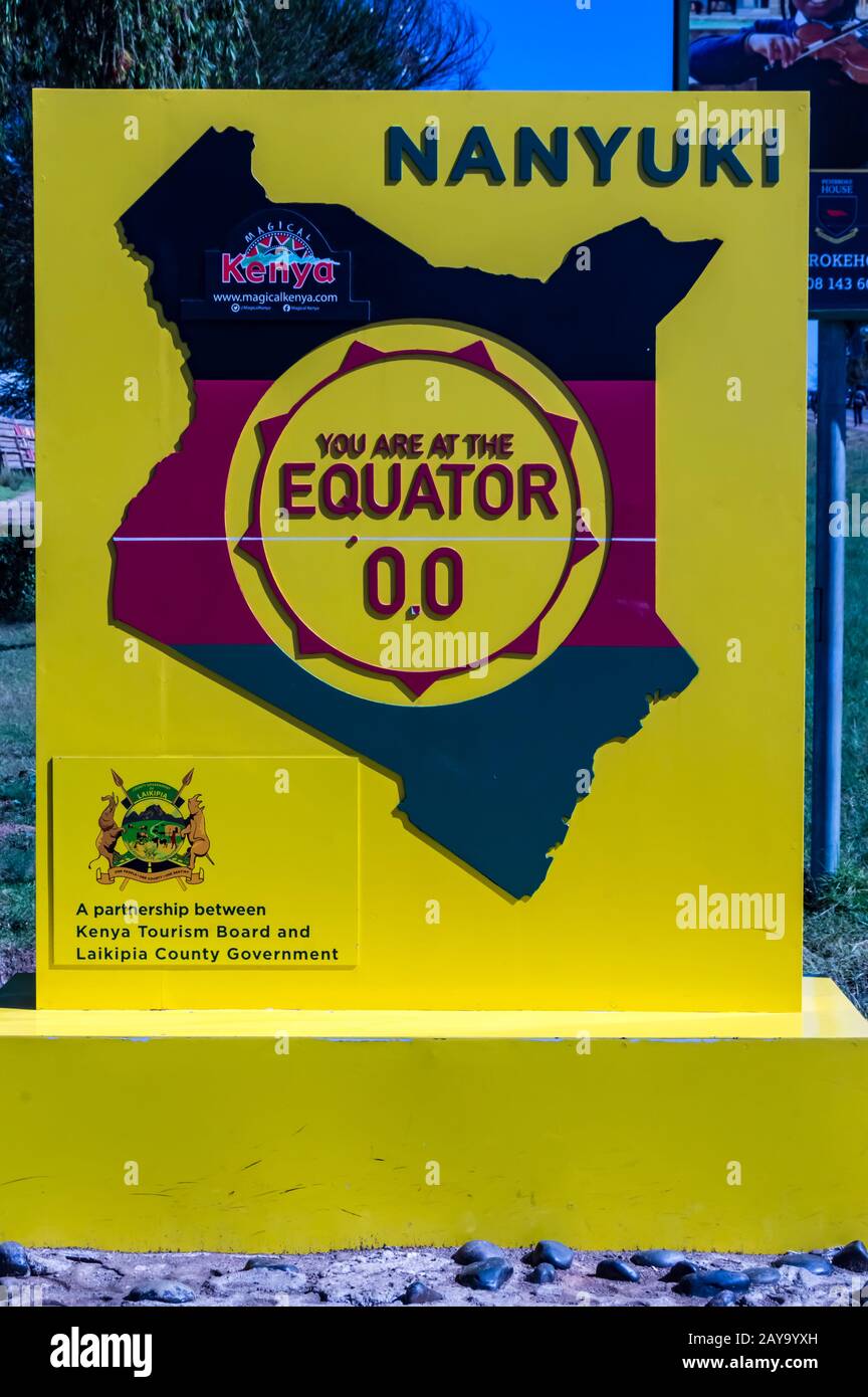 Kenya equator sign hi-res stock photography and images - Alamy