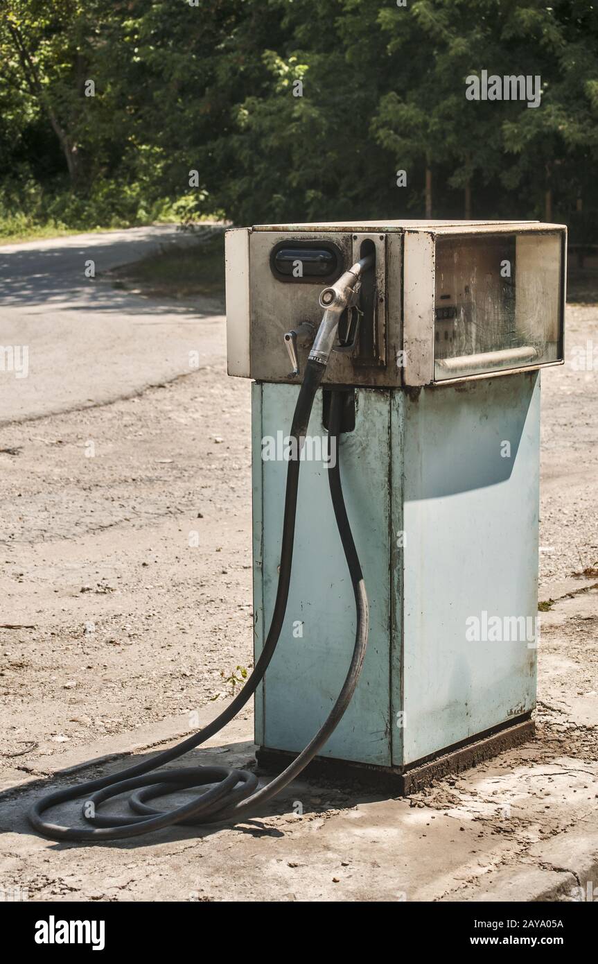 Old fuel dispenser hi-res stock photography and images - Alamy