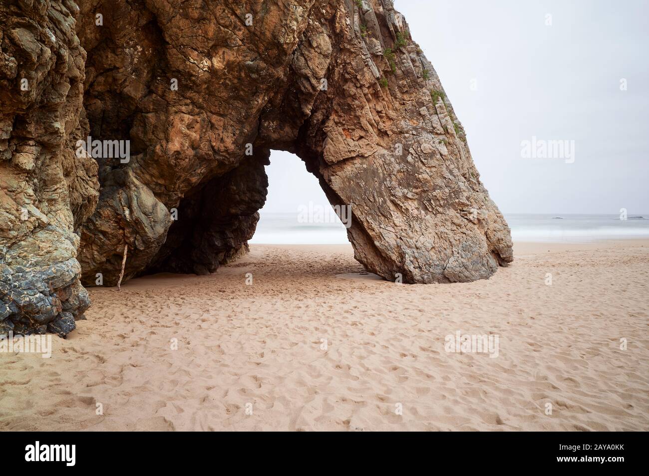 Beautiful landscape rock arch hi-res stock photography and images - Alamy
