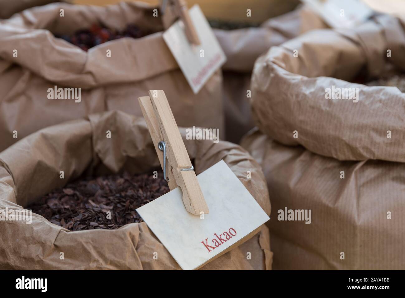 Procedure cocoanibs hi-res stock photography and images - Alamy