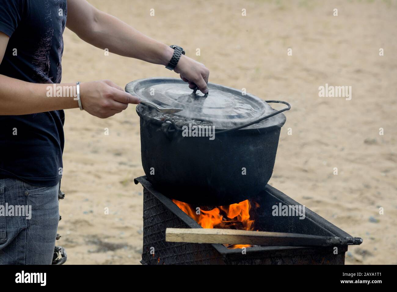 Tea pot fire hi-res stock photography and images - Alamy