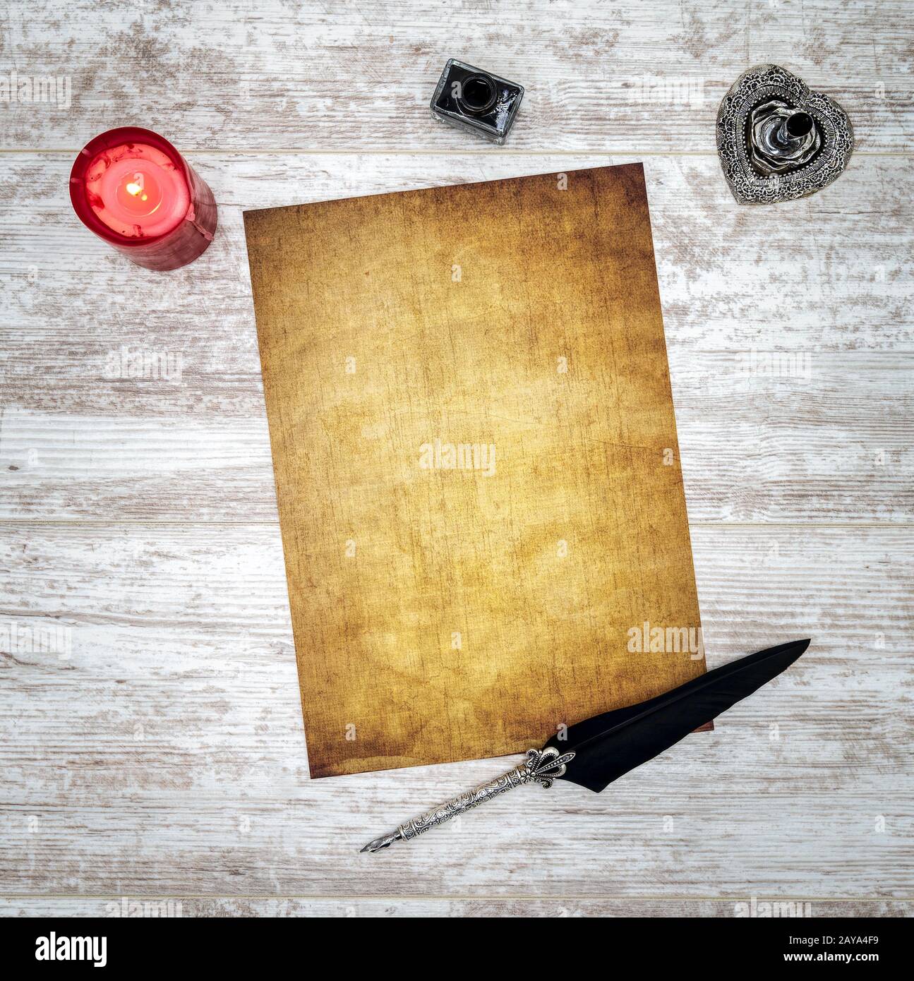 Quill ink hand hi-res stock photography and images - Alamy