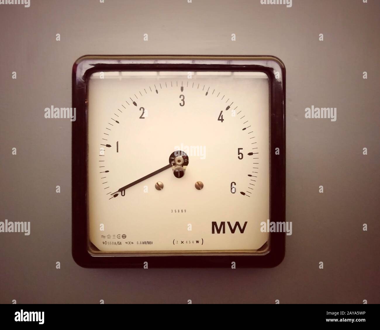 Analog Wattmeter Circuit