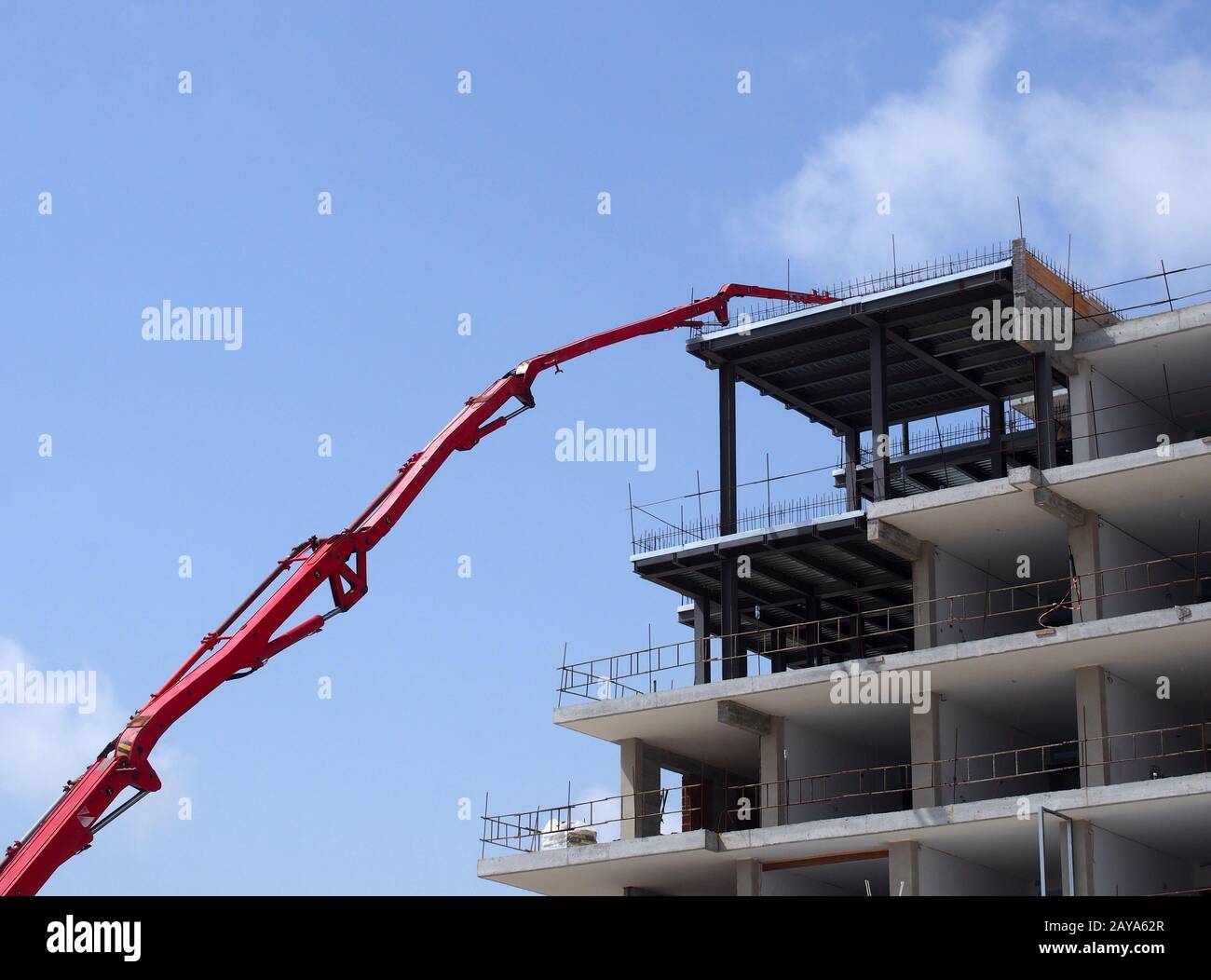 Articulated crane hi-res stock photography and images - Alamy