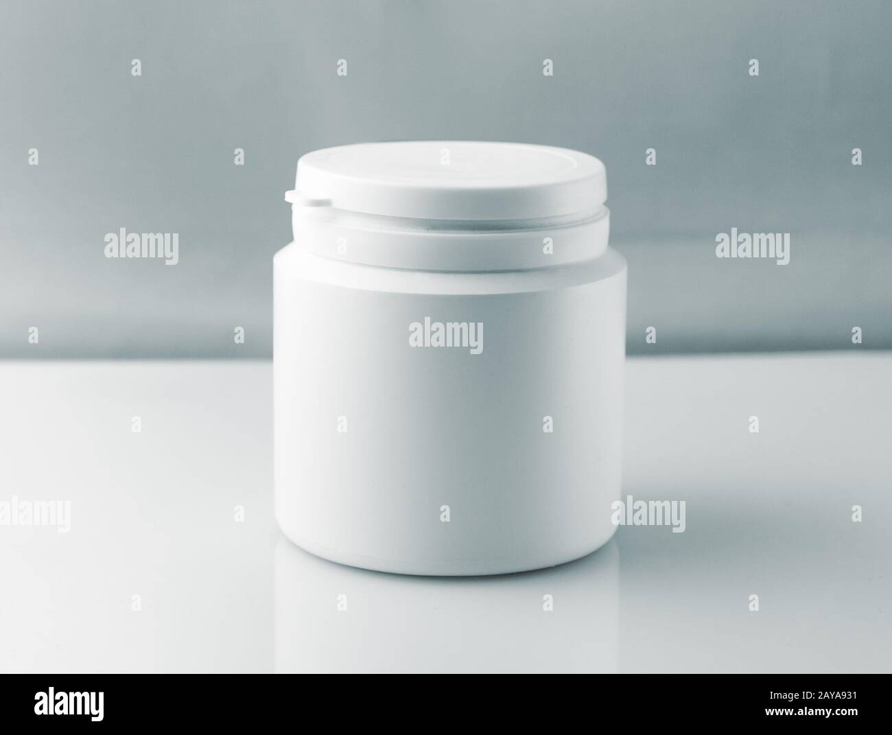 Plastic drug pills bottle Stock Photo - Alamy
