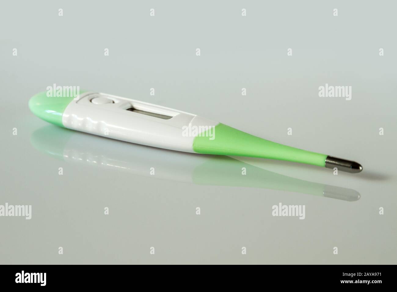 Digital electronic clinical thermometer hi-res stock photography and ...