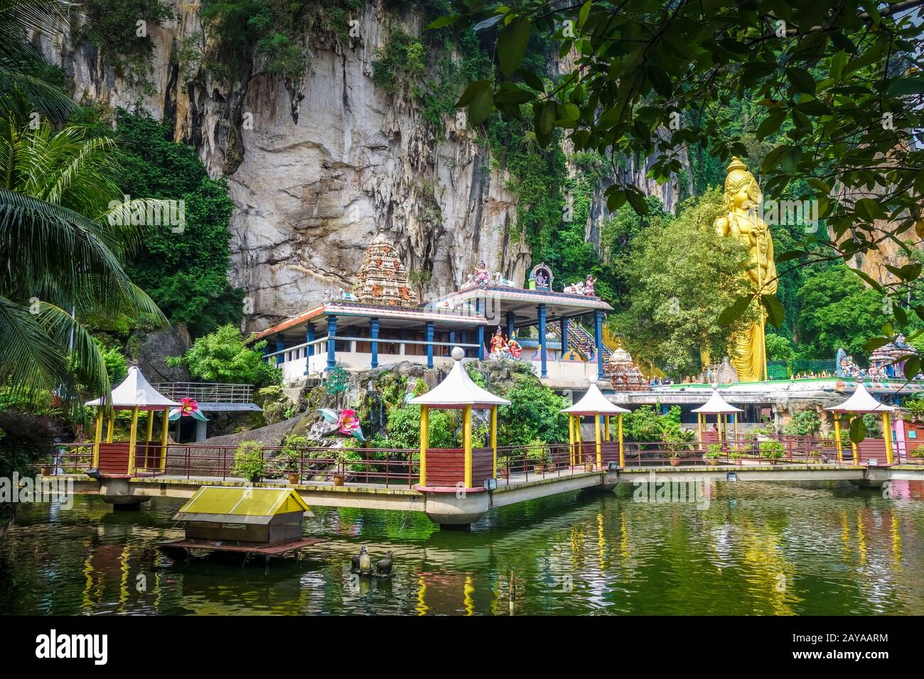 Batu caves temple hi-res stock photography and images - Alamy