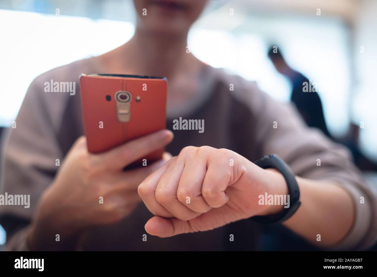 Smart watch check hi-res stock photography and images - Alamy