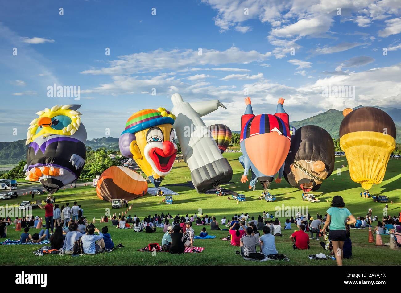 Taitung hot air balloon hi-res stock photography and images - Alamy
