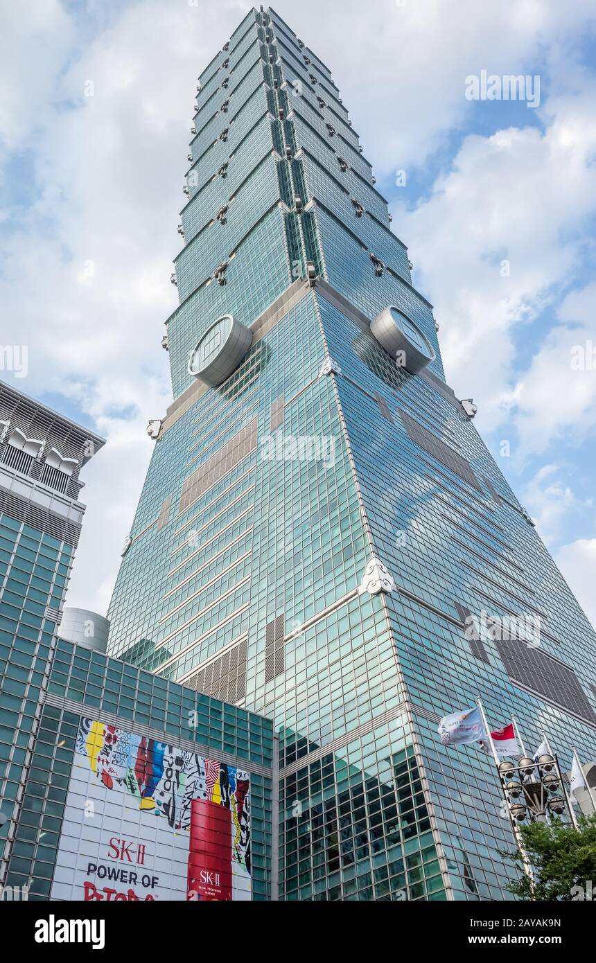 Taipei 101 construction hi-res stock photography and images - Alamy