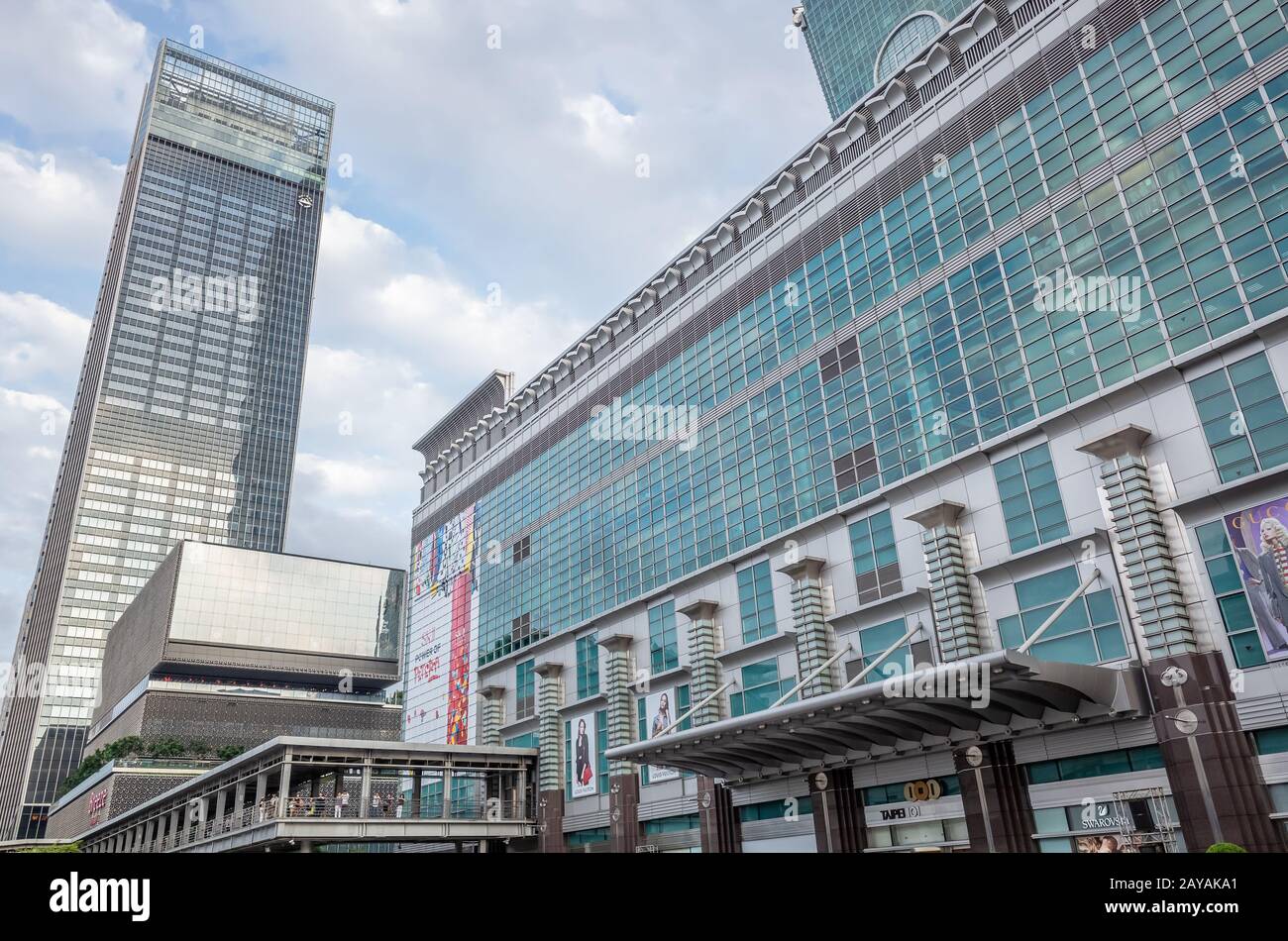 Taipei 101 construction hi-res stock photography and images - Alamy