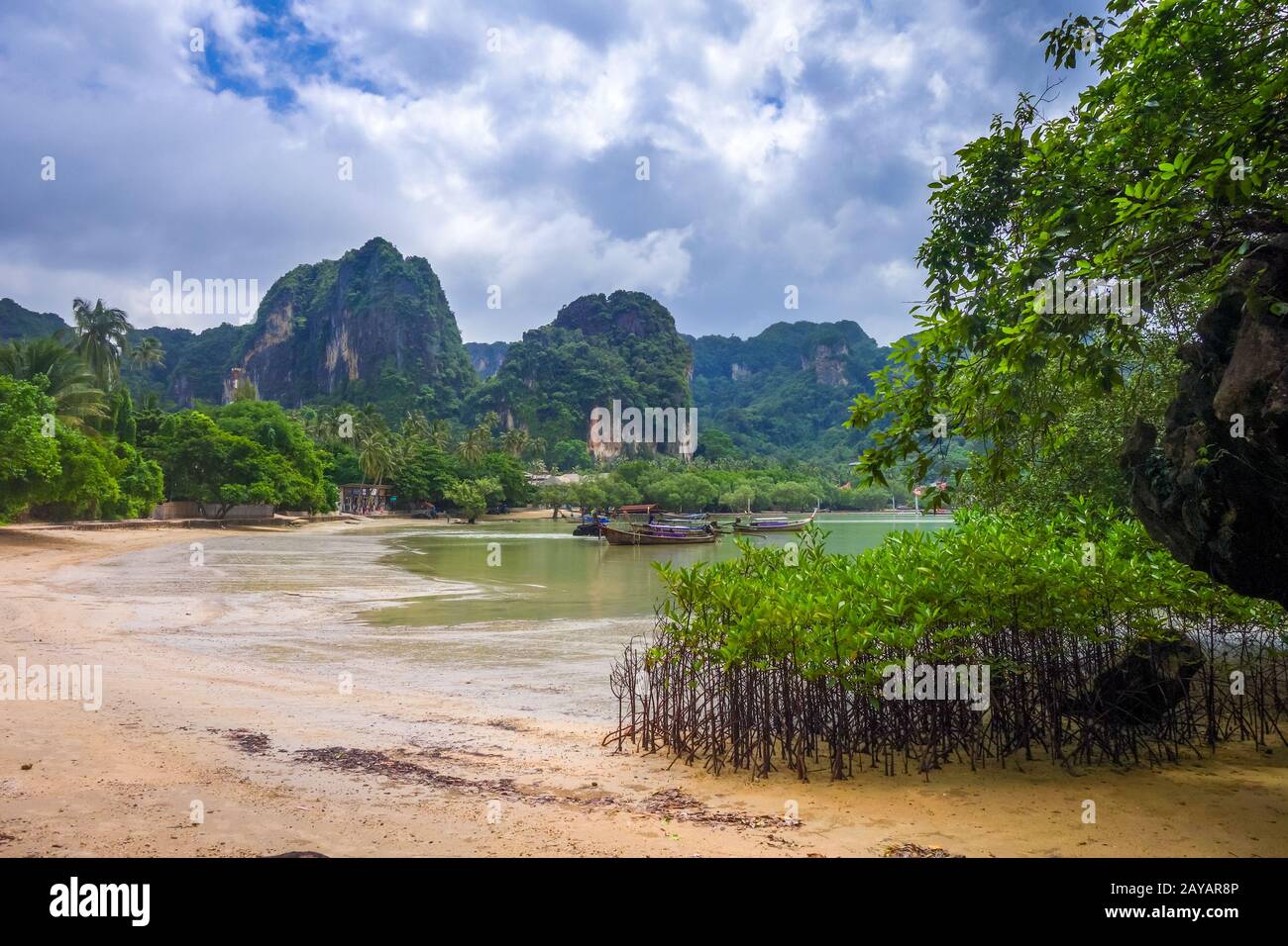 East railay bay beach hi-res stock photography and images - Alamy
