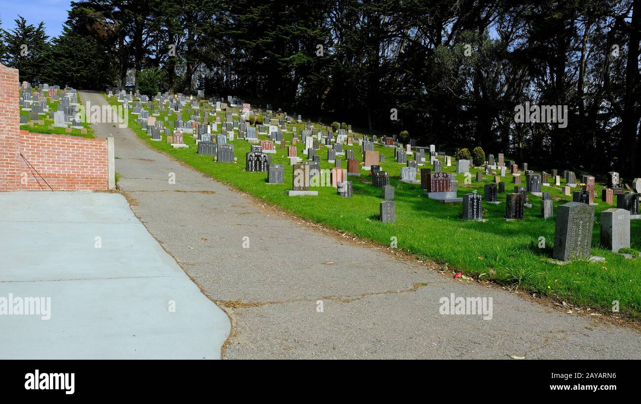 Chinese Cemetery High Resolution Stock Photography and Images - Alamy