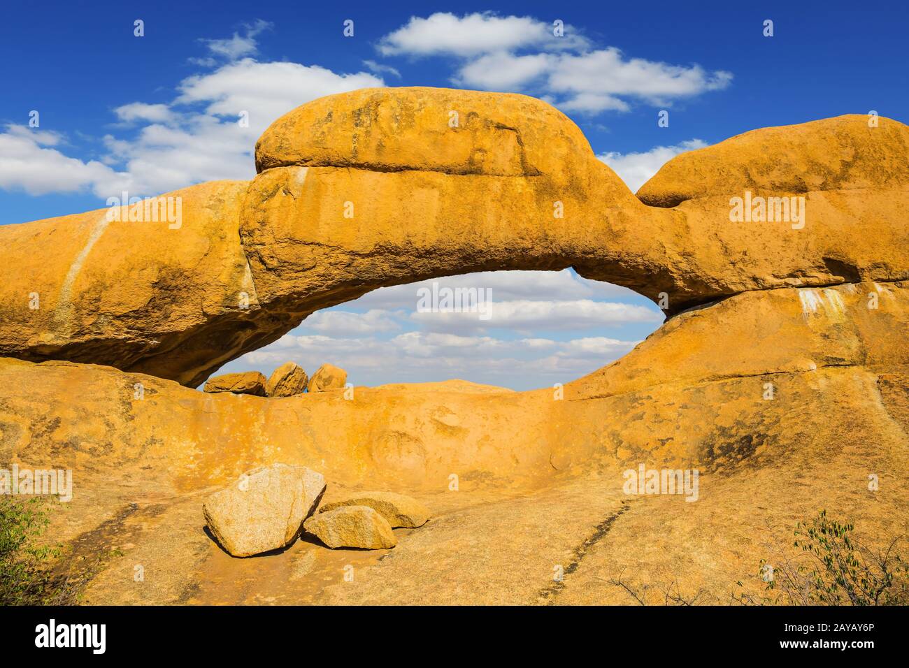 Natural rock arch at spitzkoppe hi-res stock photography and images - Alamy