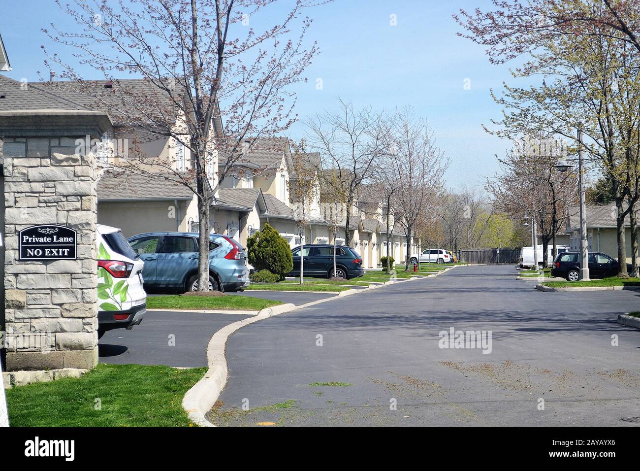 Subdivision complex hi-res stock photography and images - Alamy