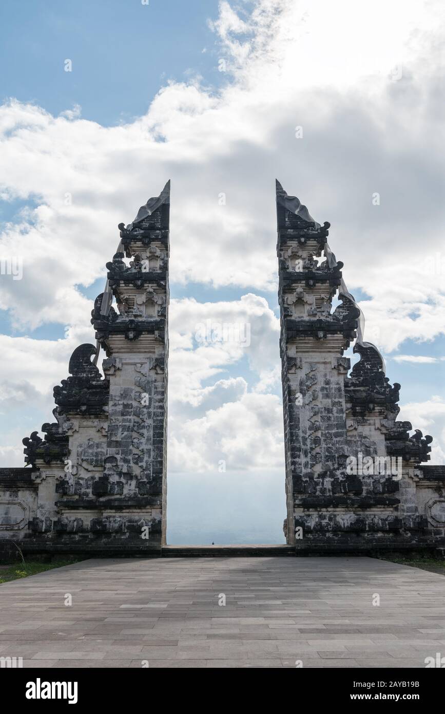 Bali gate architecture hi-res stock photography and images - Alamy