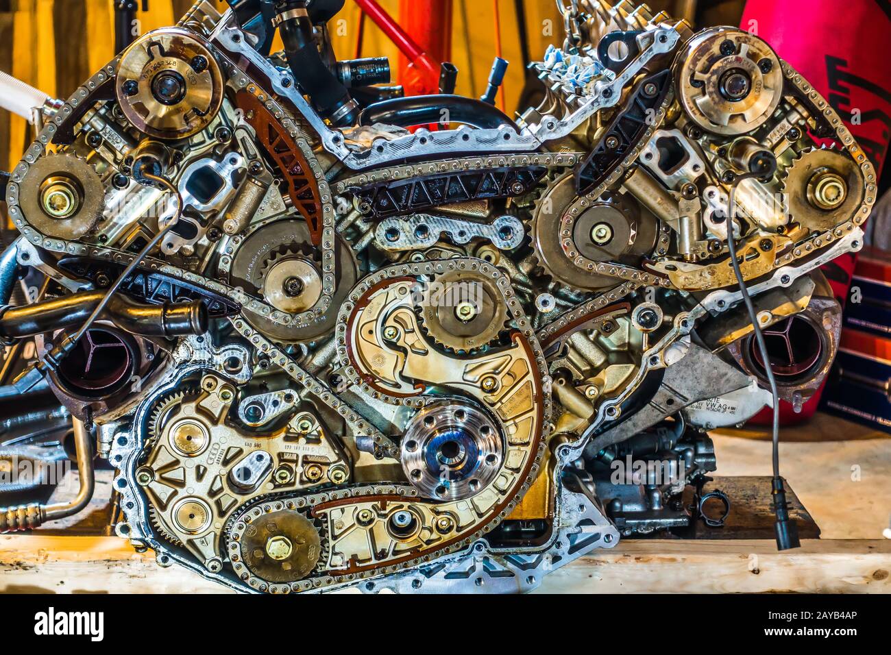 Car being repaired in garage hi-res stock photography and images - Alamy
