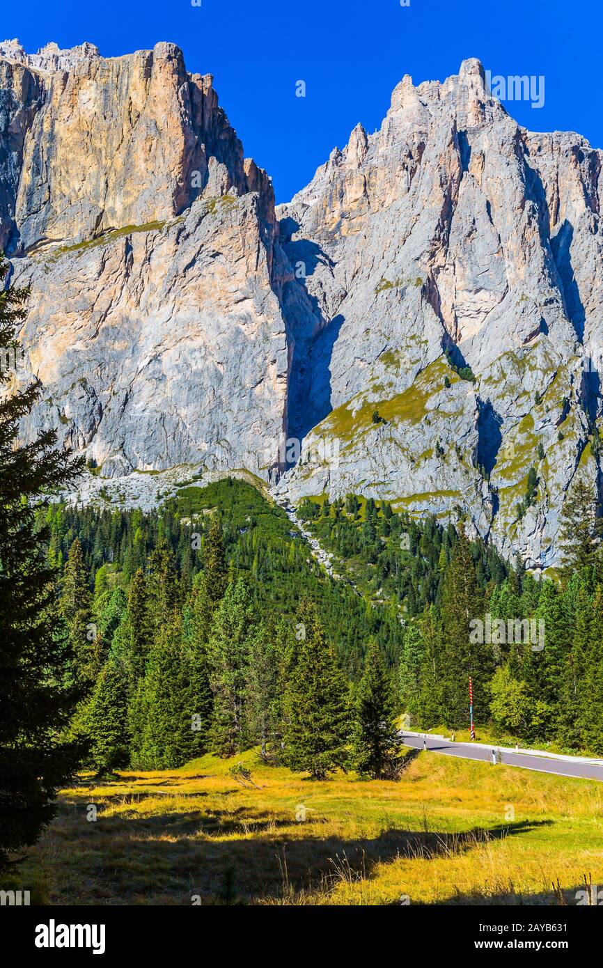 The limestone and dolomite rocks Stock Photo - Alamy