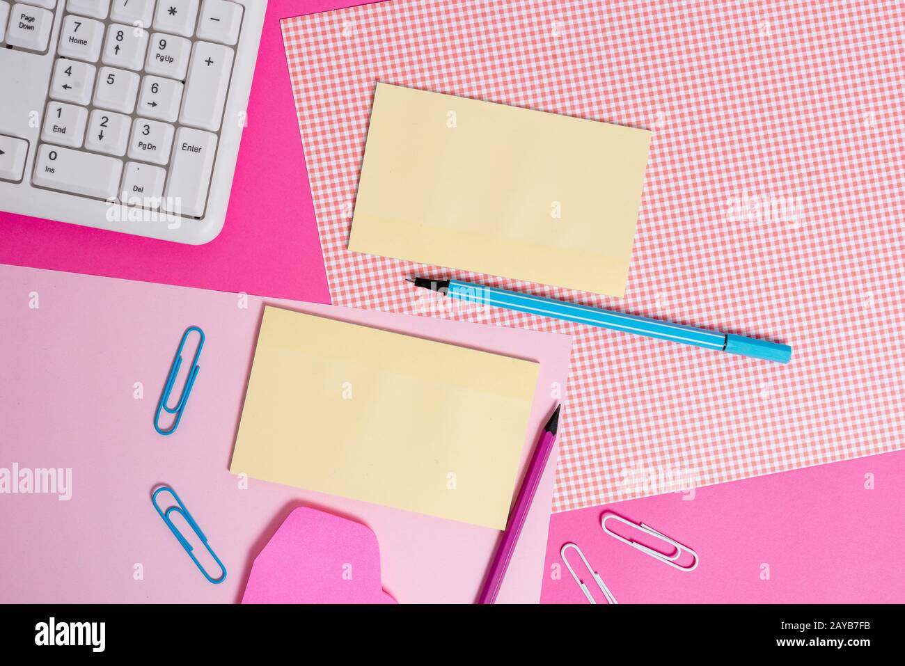 Document notation hi-res stock photography and images - Alamy