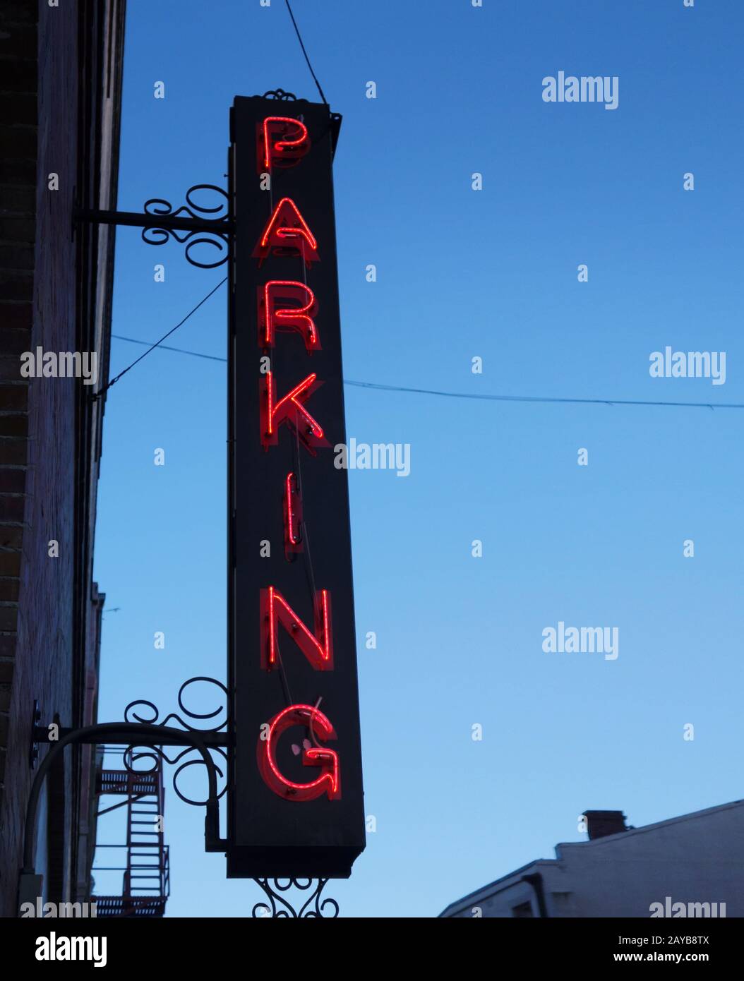 Neon parking sign hi-res stock photography and images - Alamy
