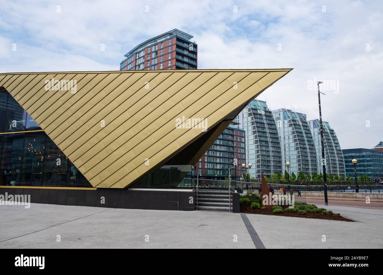 Modern ship design hi-res stock photography and images - Alamy