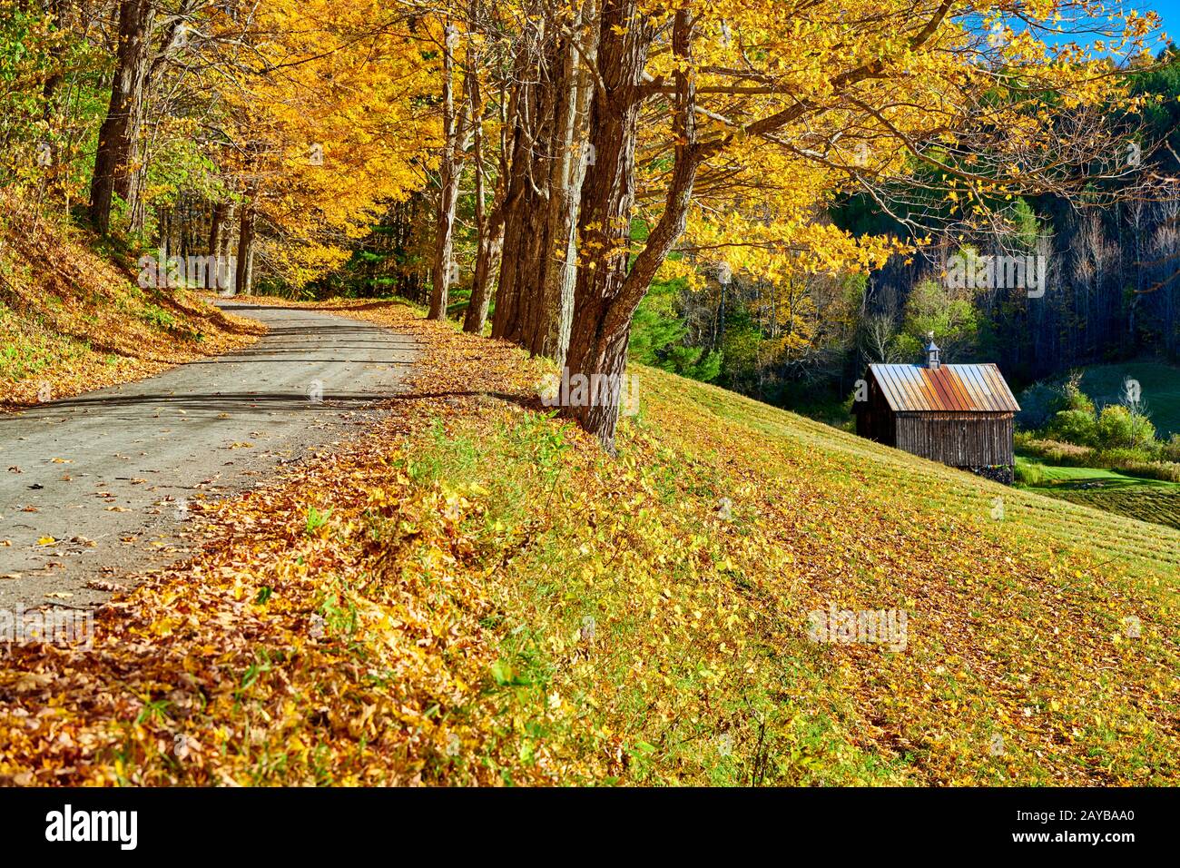 Dirt and unpaved road hi-res stock photography and images - Alamy