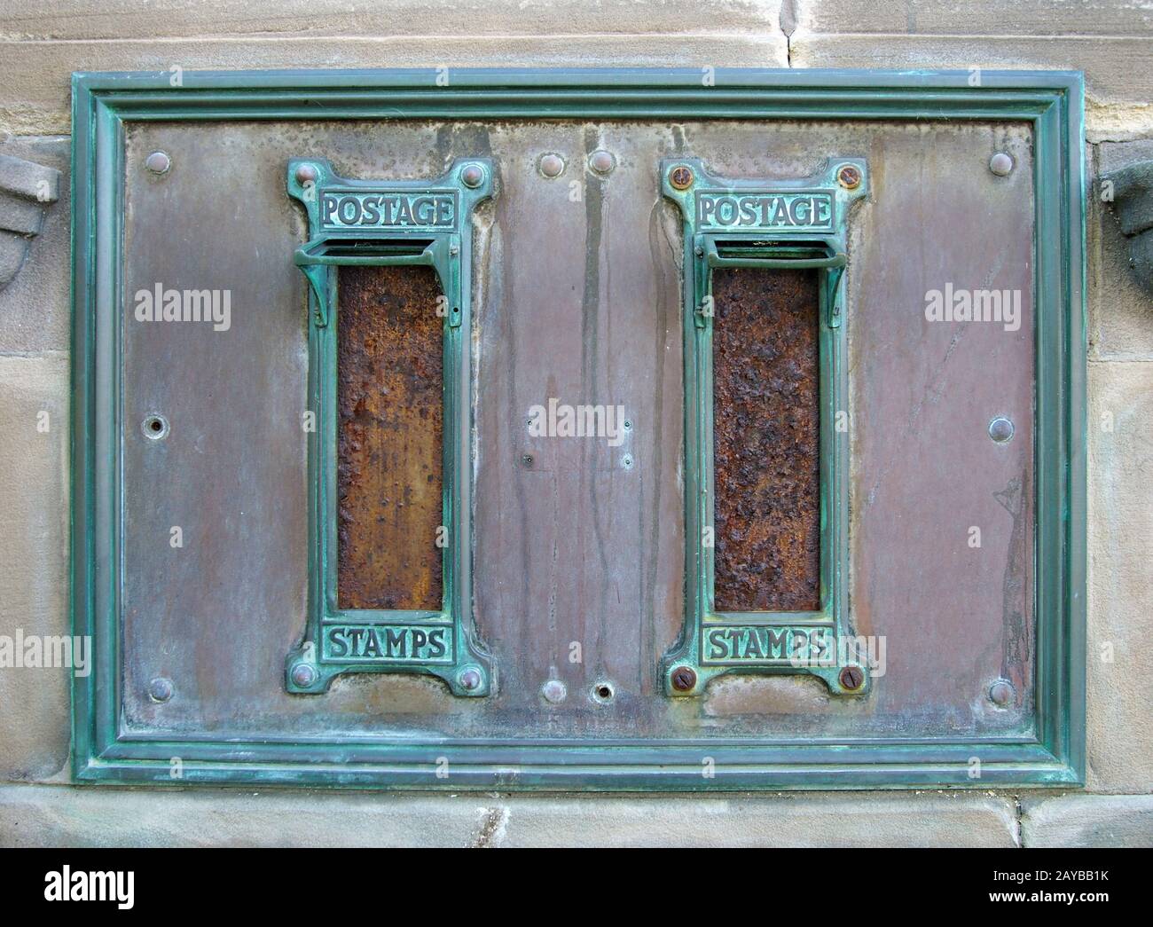 Old fashioned mail box hi-res stock photography and images - Alamy