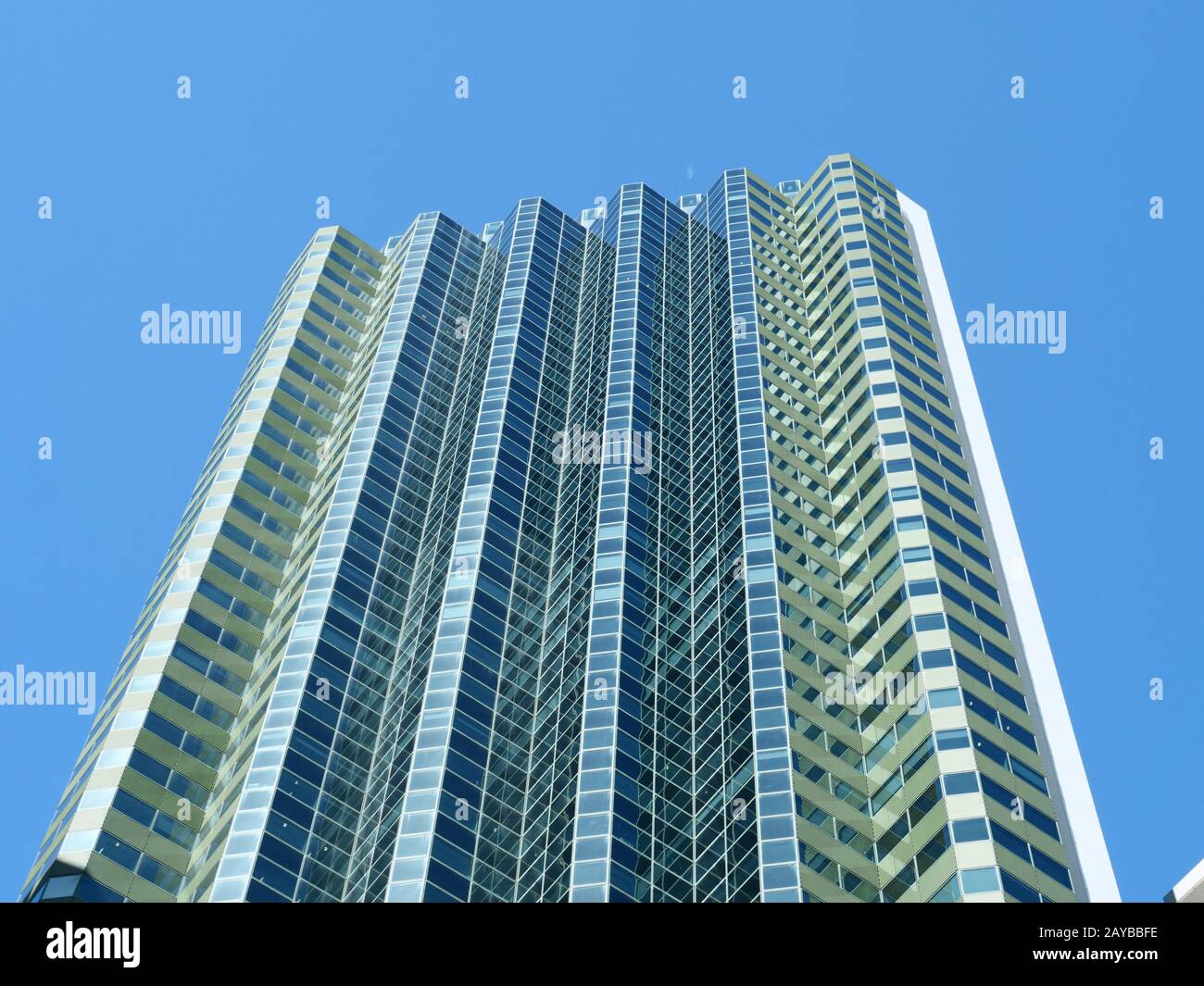 High rise building perth australia hi-res stock photography and images ...