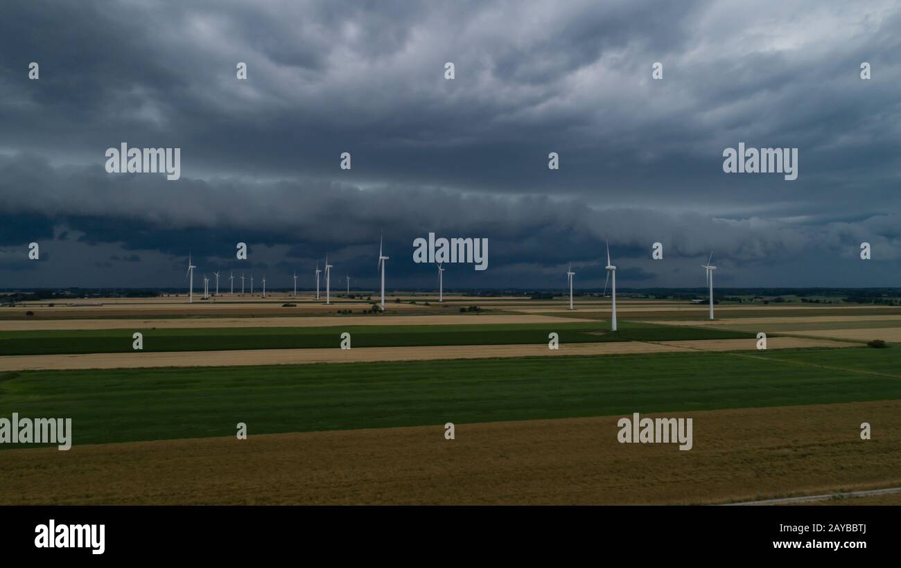 Roll cloud gathers to a storm in the sky Stock Photo - Alamy