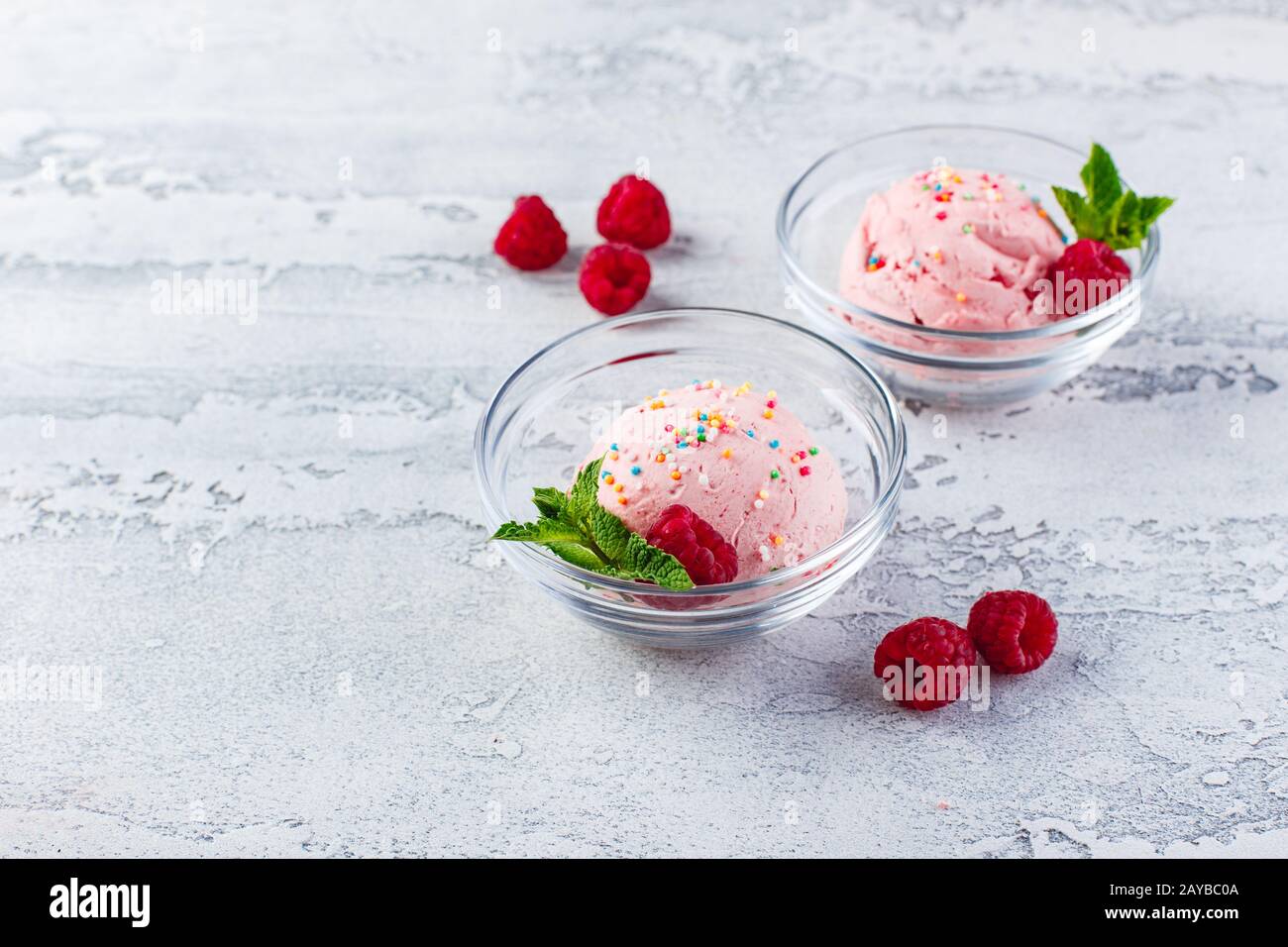 Ice cream raspberry hi-res stock photography and images - Alamy