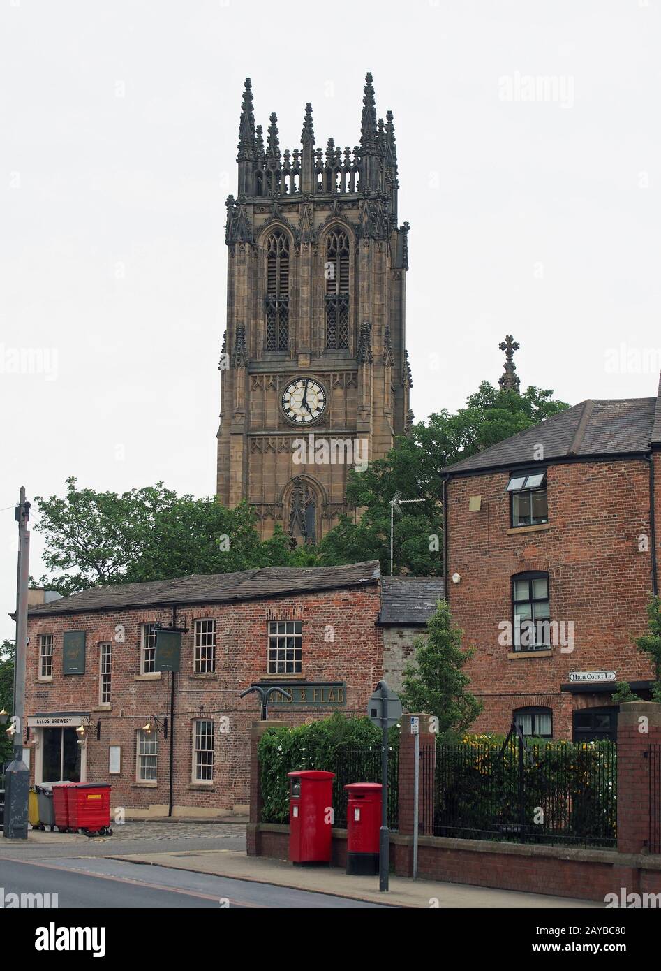 Old leeds buildings hi-res stock photography and images - Alamy