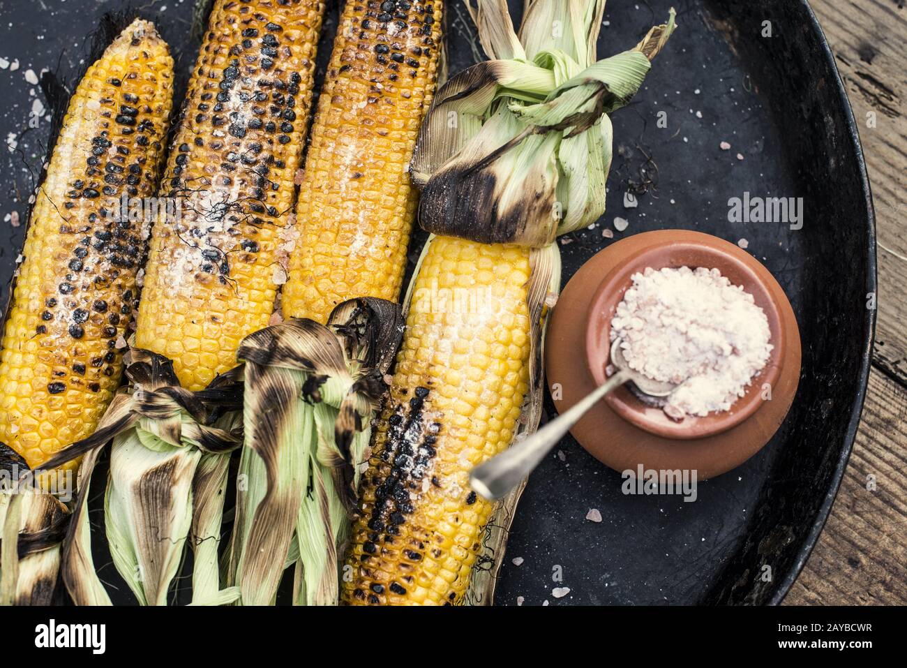 Roasted corn salted Stock Photo - Alamy