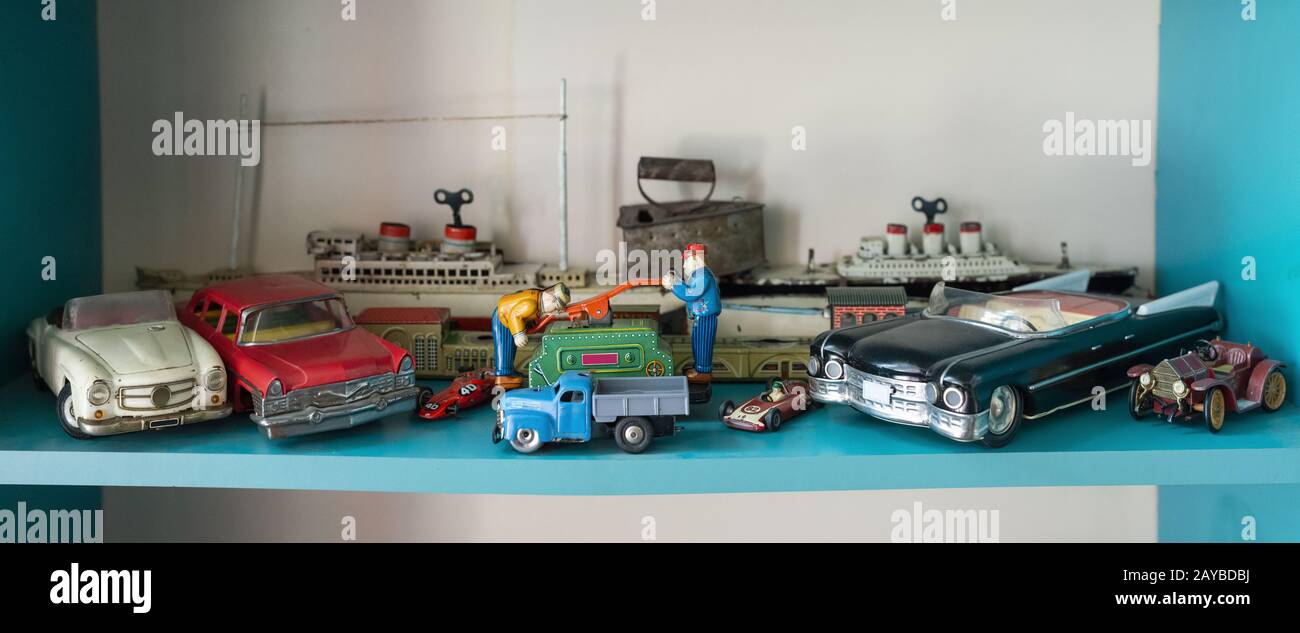 Old vintage toys on shelf Stock Photo - Alamy