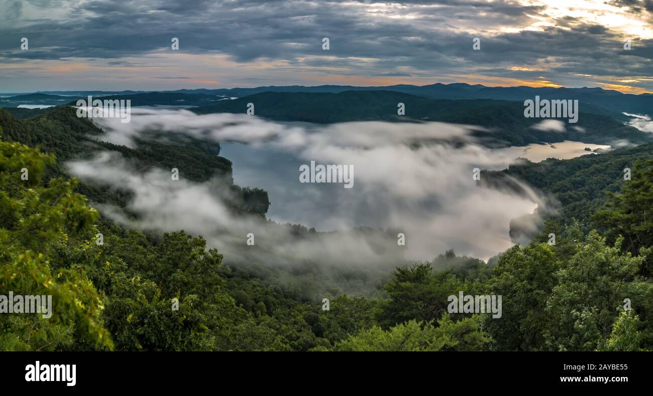 Rock overlook hi-res stock photography and images - Alamy