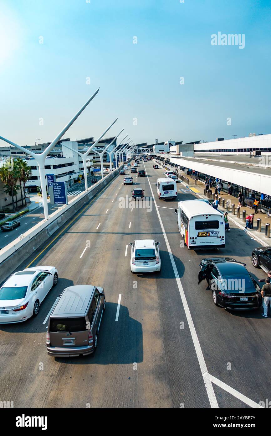 Los angeles airport theme building hi-res stock photography and images ...