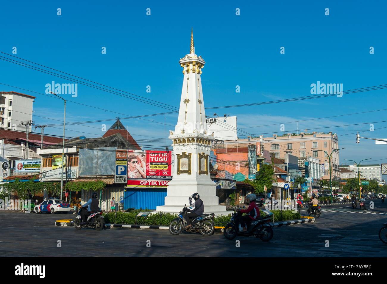 Tugu golong gilig hi-res stock photography and images - Alamy