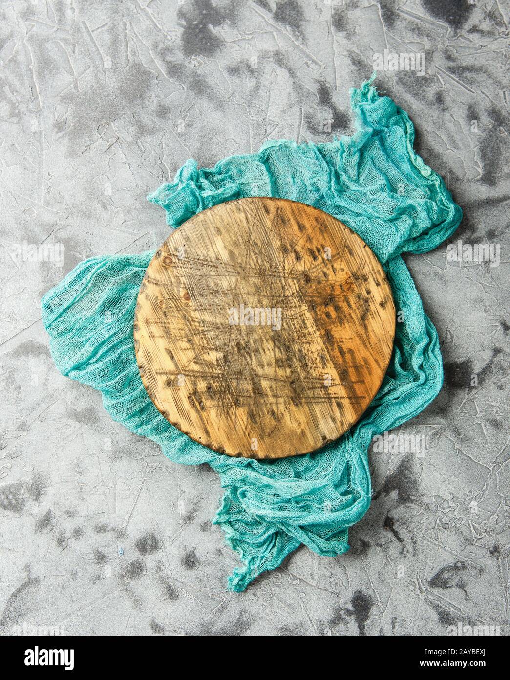 Cutting board over metal table background. Cooking backdrop. Top view ...