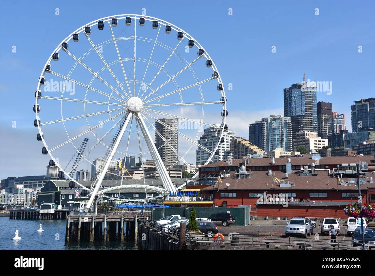 View of The Seattle Great Wheel at Pier 57 in Seattle, Washington Stock ...