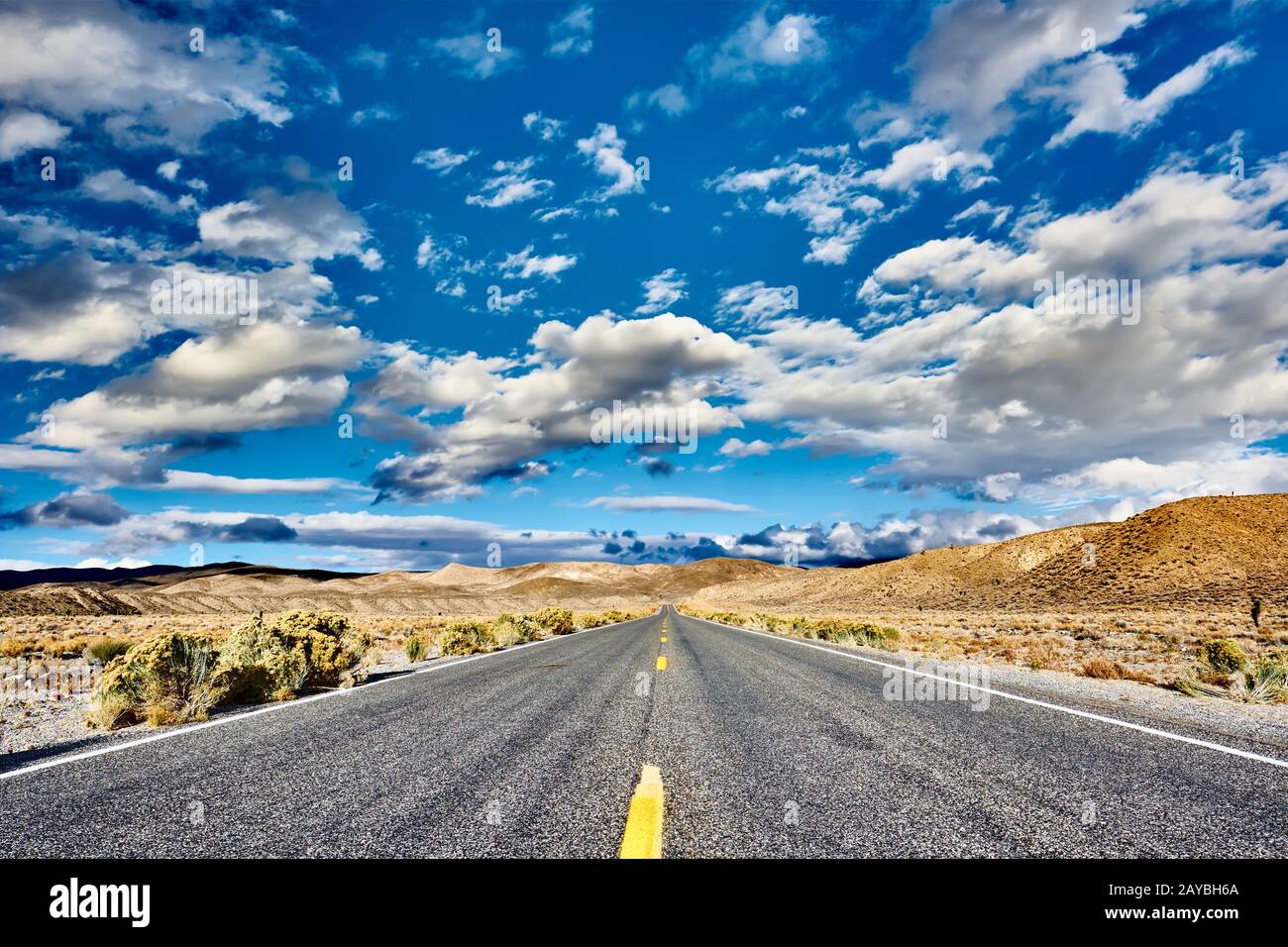 Open highway in California Stock Photo - Alamy