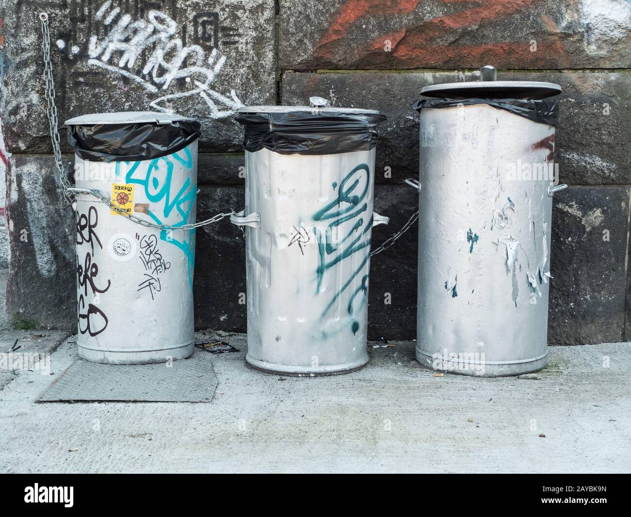 Dirty environment hi-res stock photography and images - Alamy
