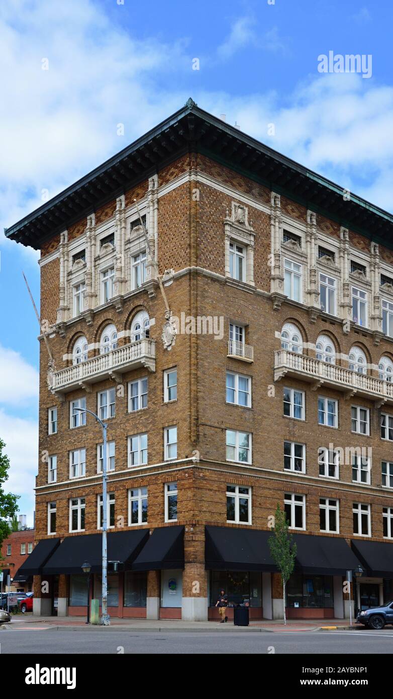Salem downtown buildings hi-res stock photography and images - Alamy