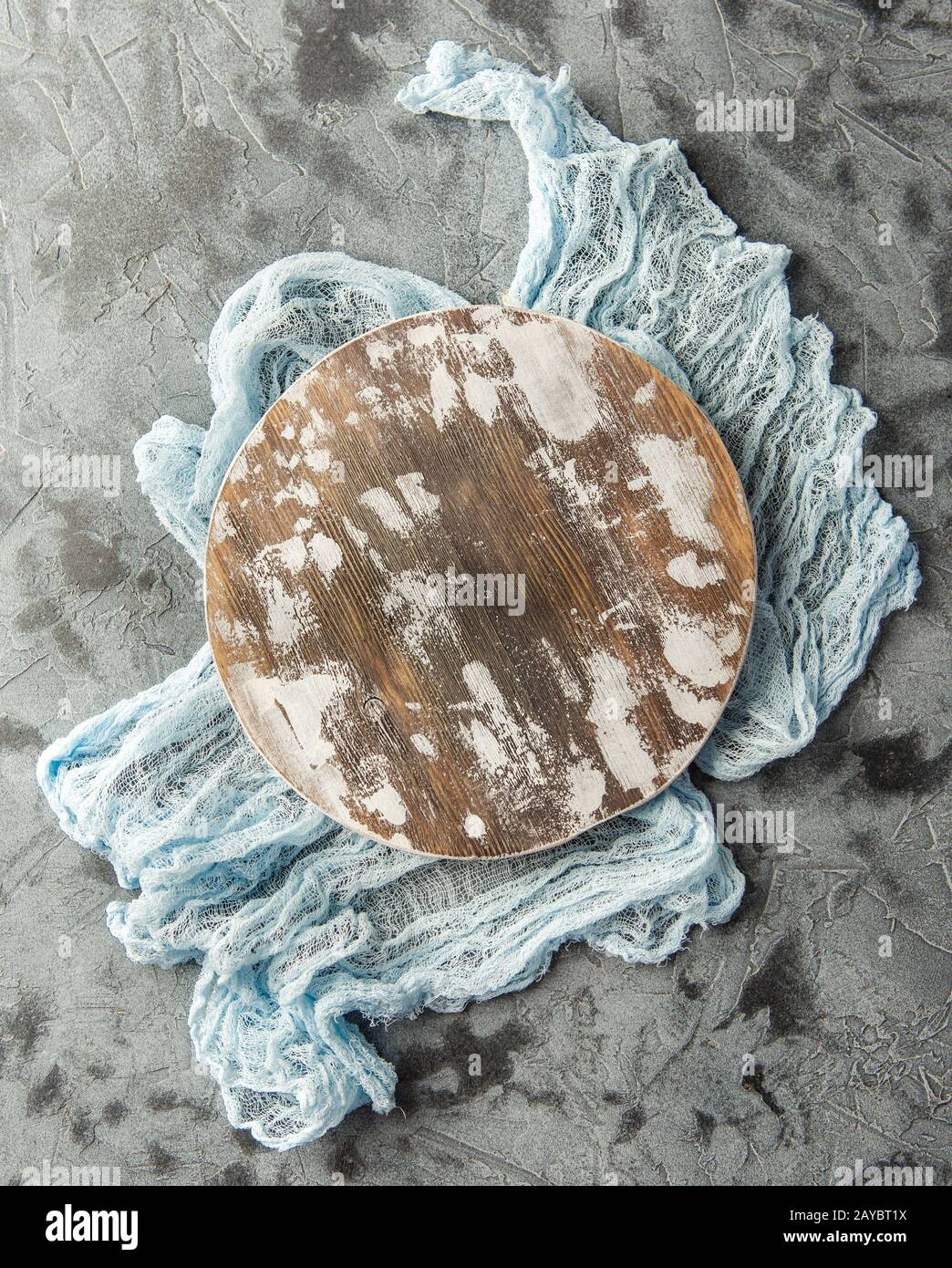 Cutting board over metal table background. Cooking backdrop. Top view ...