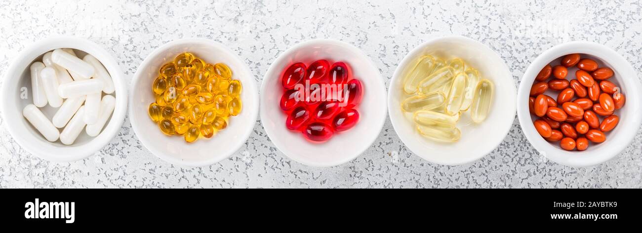 Pain capsules hi-res stock photography and images - Alamy