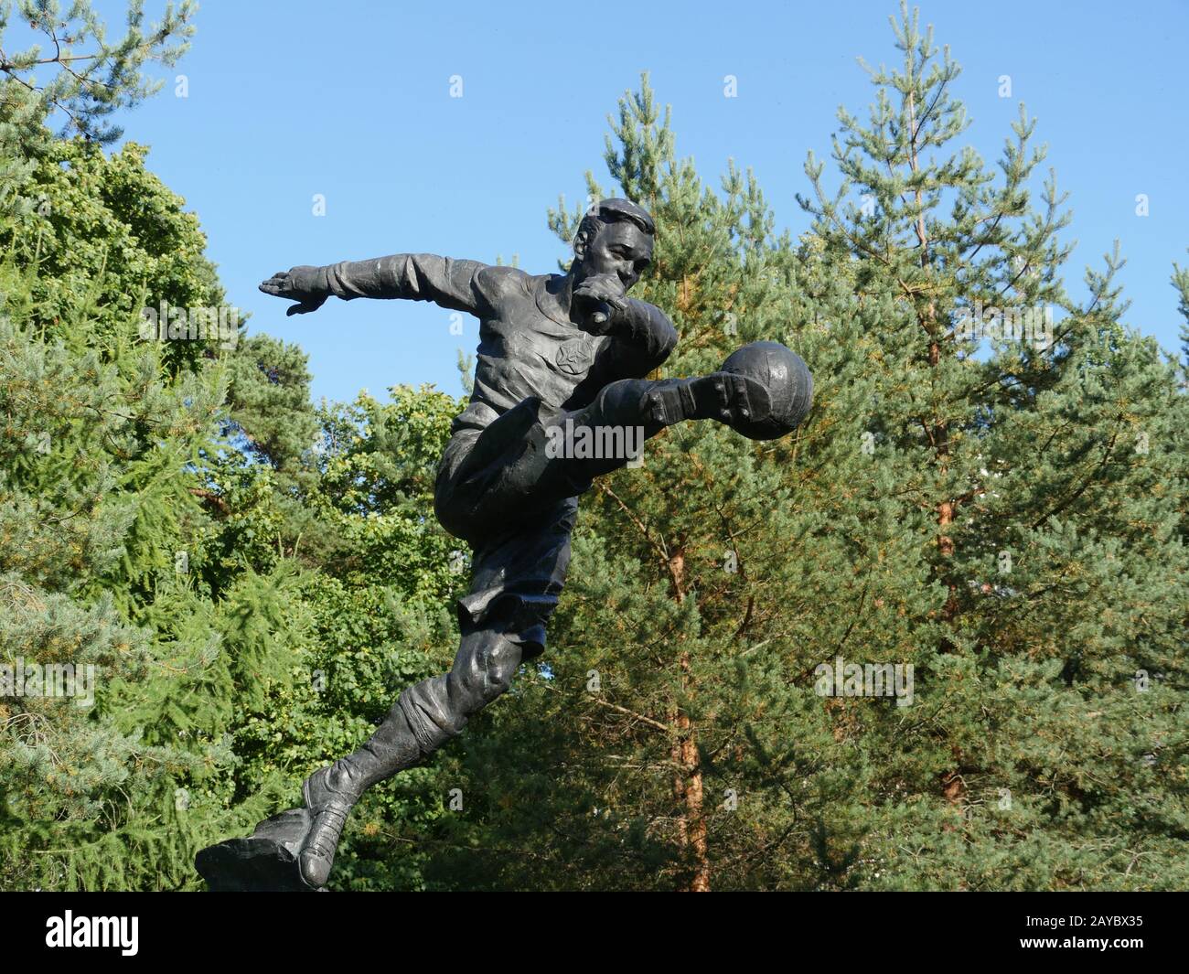 football player monument Stock Photo - Alamy