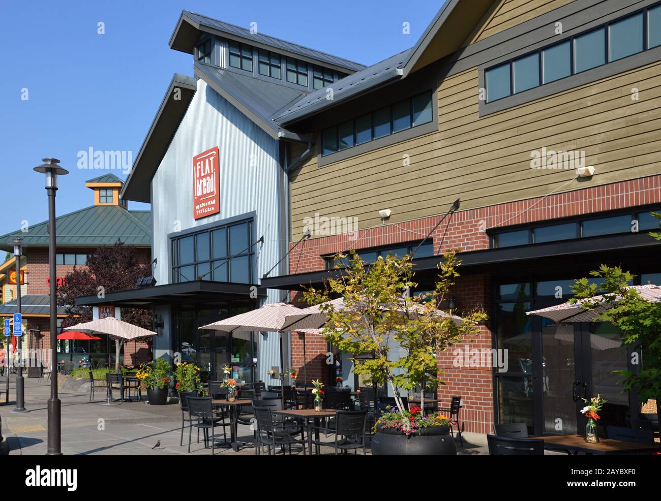 Bend oregon downtown hi-res stock photography and images - Alamy