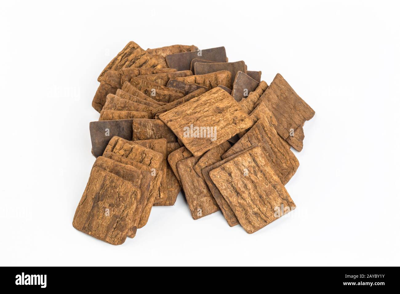 eucommia ulmoides piece Stock Photo - Alamy