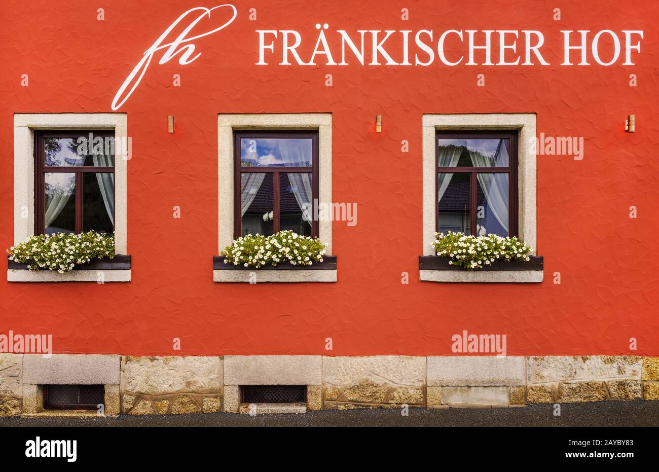 Restaurant Facade Windows High Resolution Stock Photography and Images ...