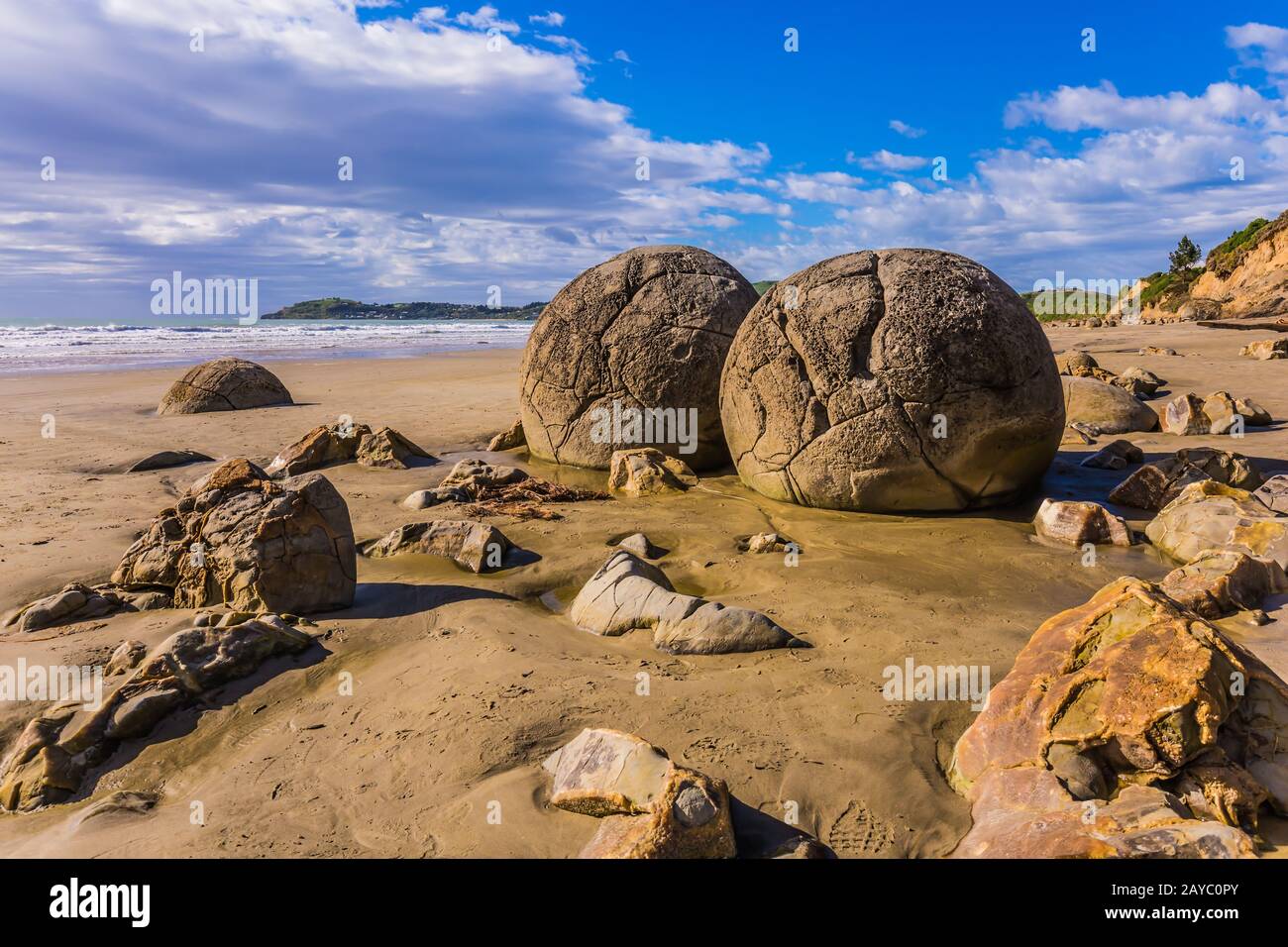 Moeraki stones hi-res stock photography and images - Alamy