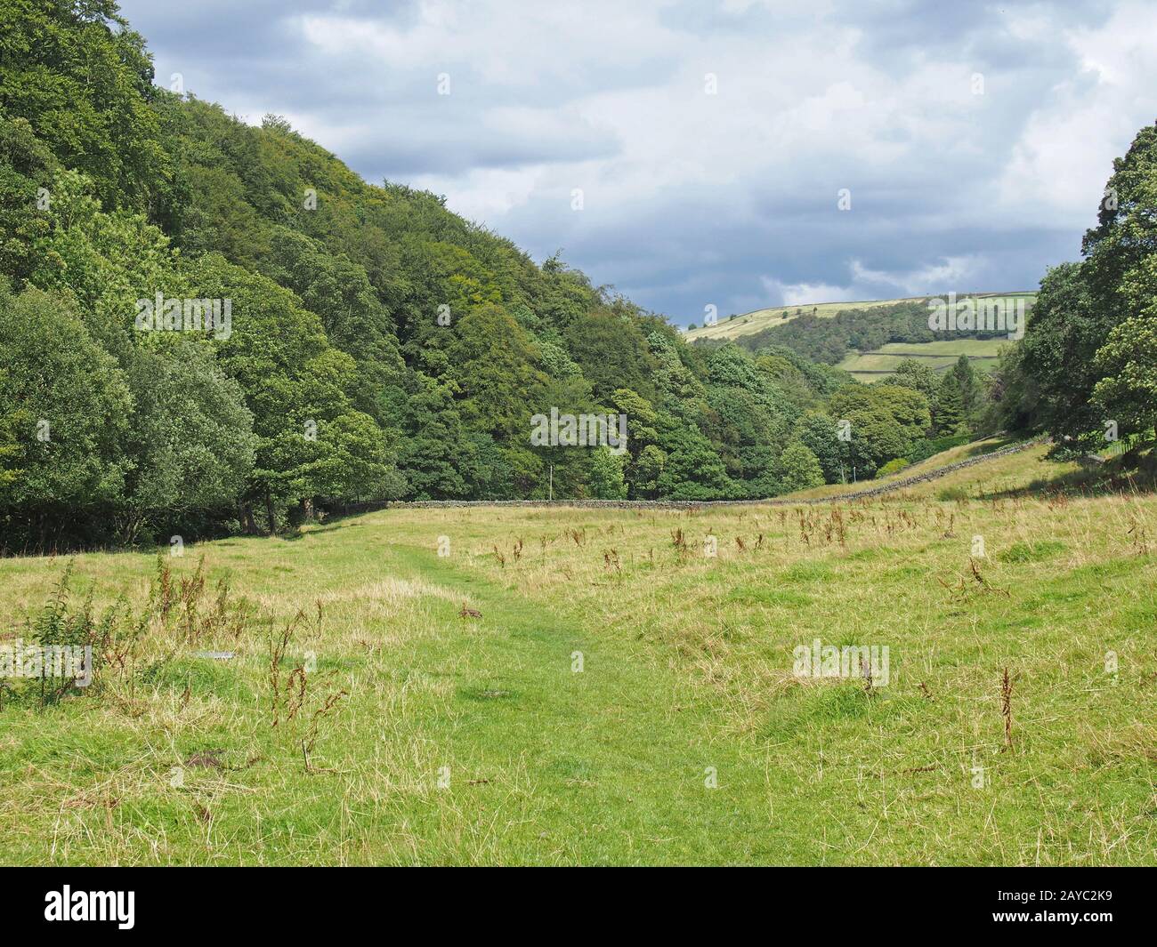 Cragg vale valley hi-res stock photography and images - Alamy
