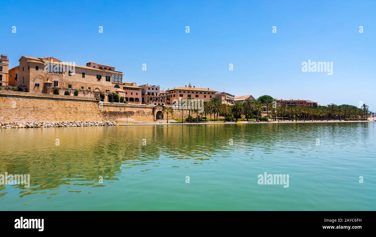 Catalonian culture hi-res stock photography and images - Alamy